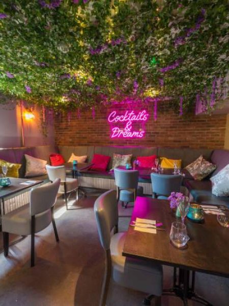 Restaurant, Bar & Events Venue in Caerphilly | Ten Degrees